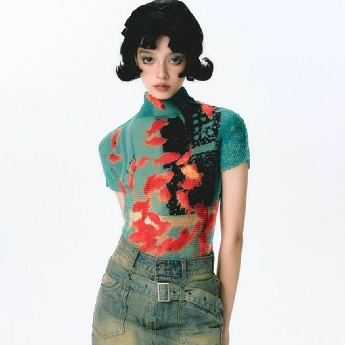 杨二大梦 プリーツ 金魚柄 ミニブラウス トップス クロップド丈 ハイネック | Uturi -日本未入荷 海外ブランドアイテム セレクトショップ-