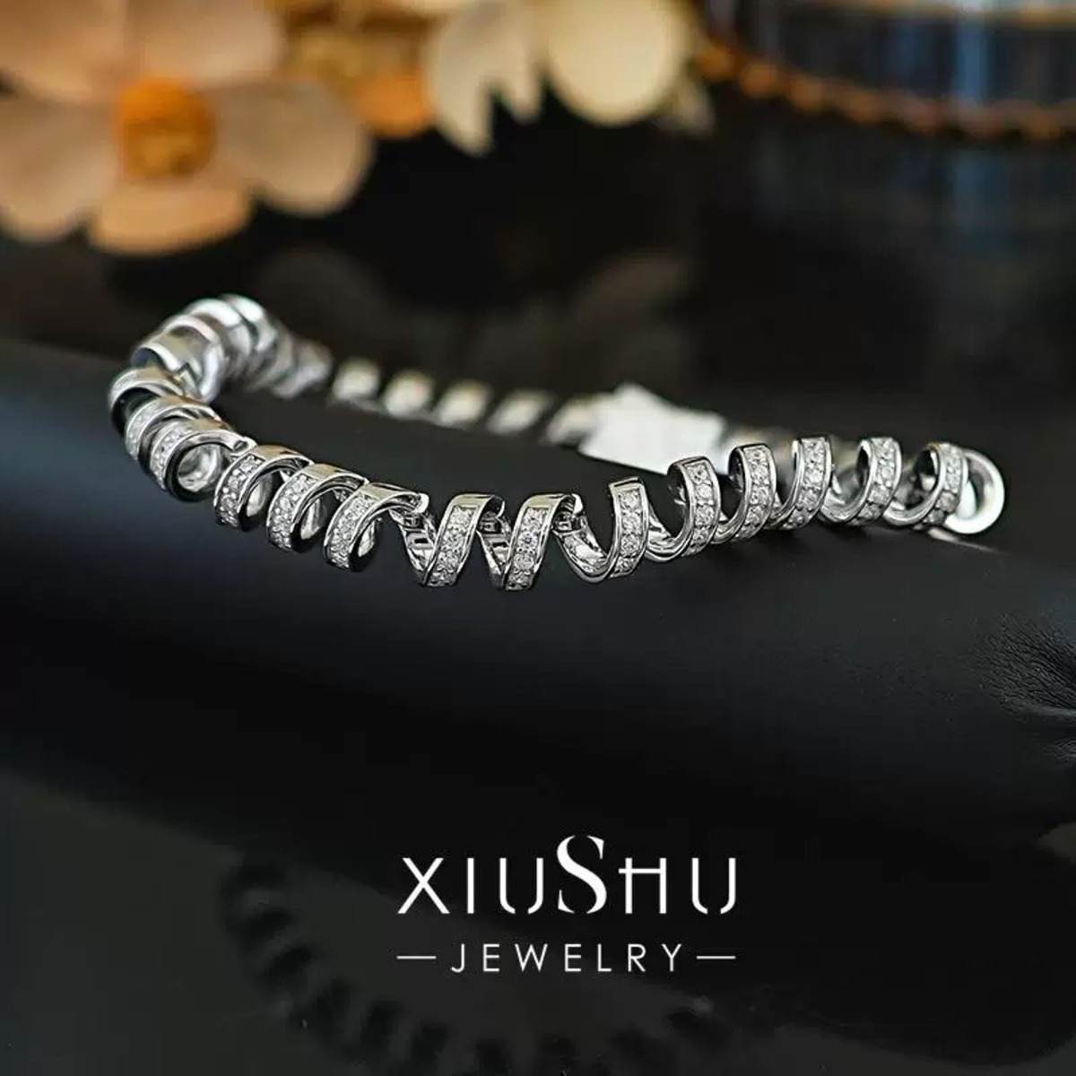 コイル パヴェ 高炭素ダイヤモンド キラキラ ゴージャス ネックレス ホワイト ハイカーボンダイヤモンド 個性派 シルバー925 レトロ | キラキラゴージャスジュエリーのXIUSHU(シュシュ)
