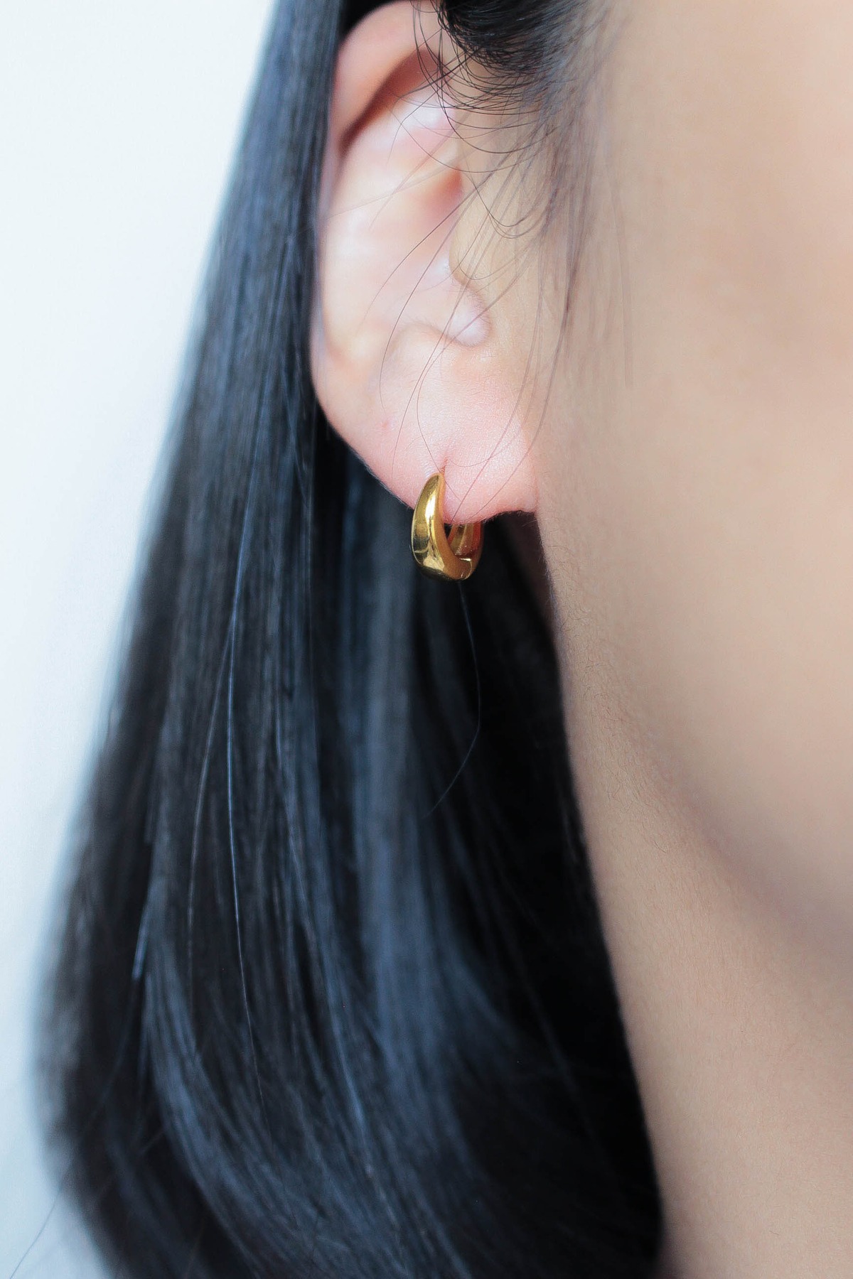 Mini Drop Hoop Pierce | 金属アレルギー対応のアクセサリー ebine