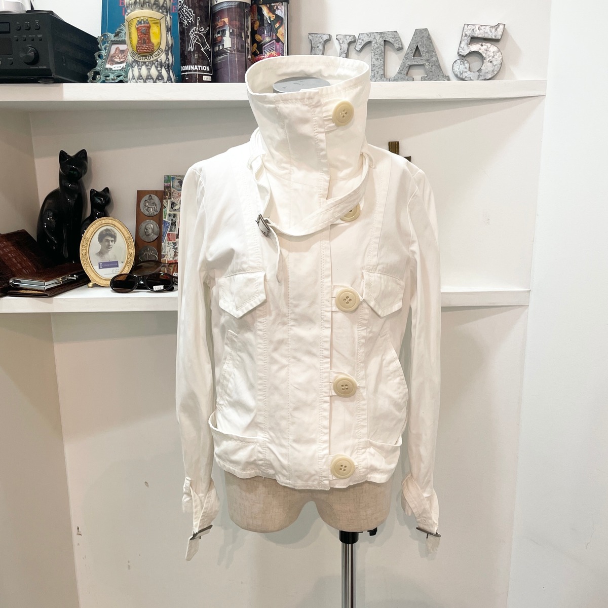 Burberry Blue Lavel/jacket/button/White/バーバリーブルーレーベル/ジャケット/ボタン/ホワイト | UTA5