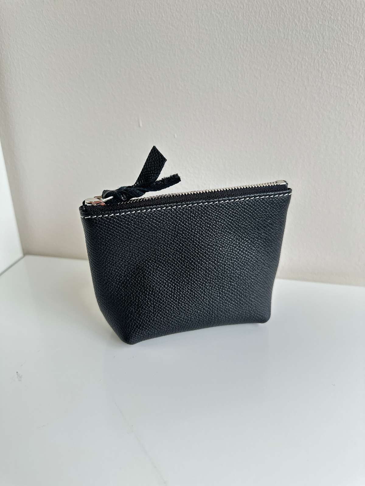 H Leather pouch | H