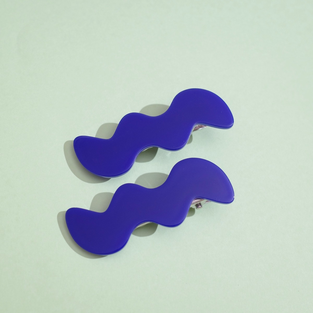 wave pins BLUE | FUIUCHI