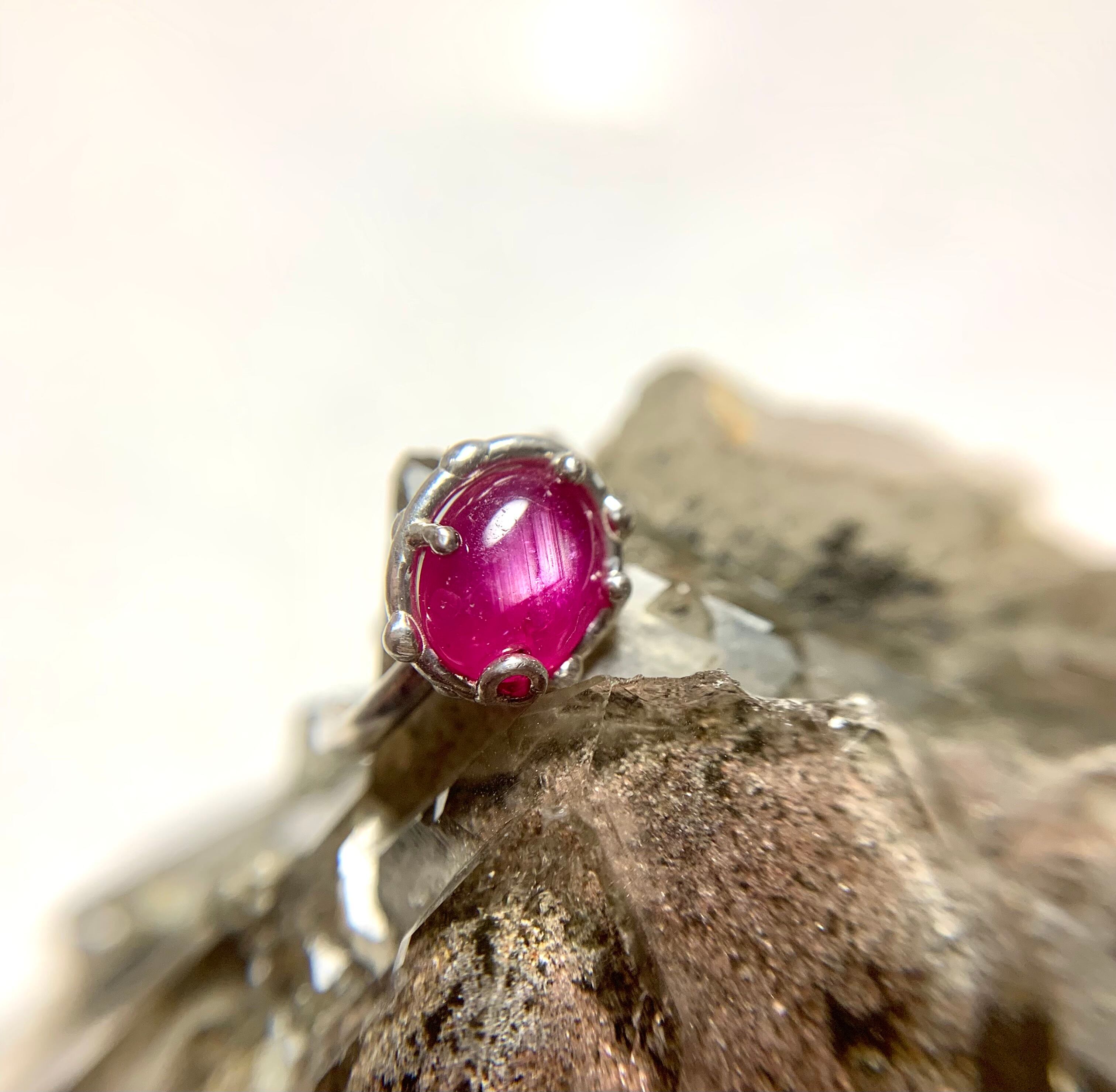 J64 マダガスカル産ルビー イヤカフリング／Ruby Ear Cuff Ring | stoneage