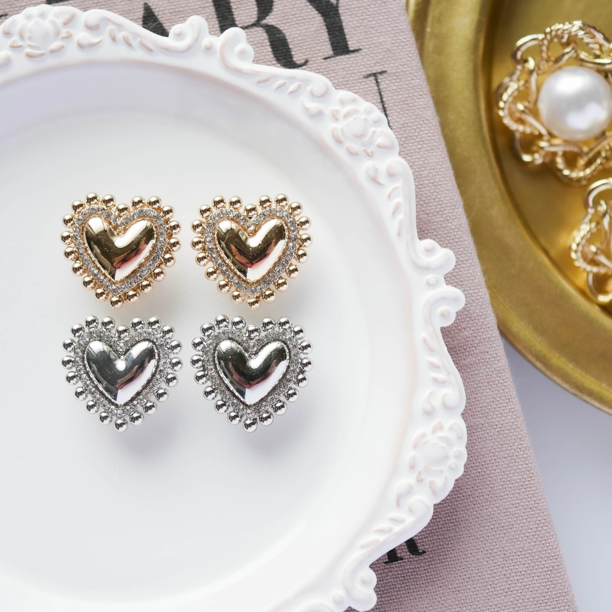 ドット&クリスタルストーンフレーム・ハートメタルボタン/2個 | COCONEL