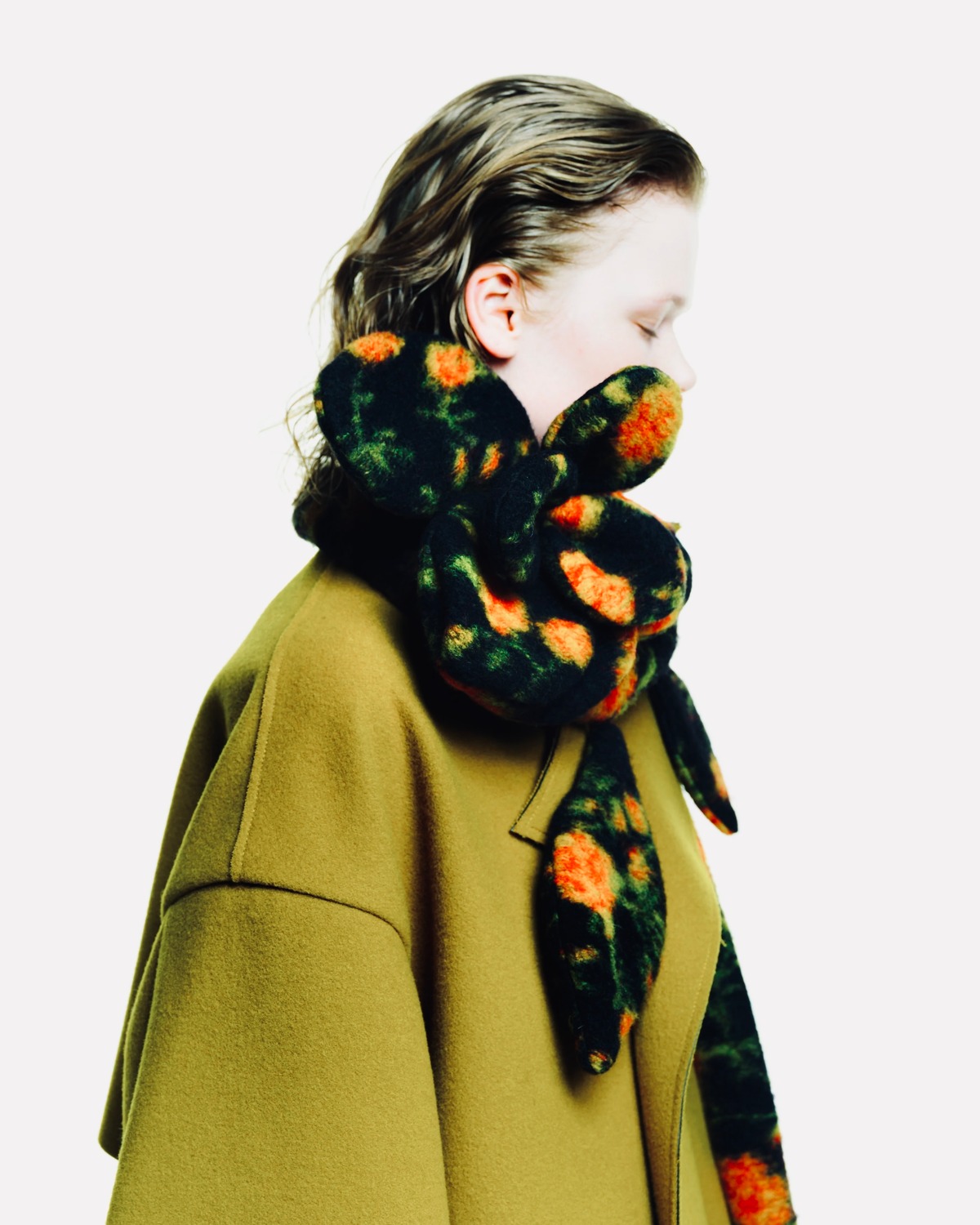 MEGMIURA Flower Muffler Flower Boa | アマテラス鎌倉