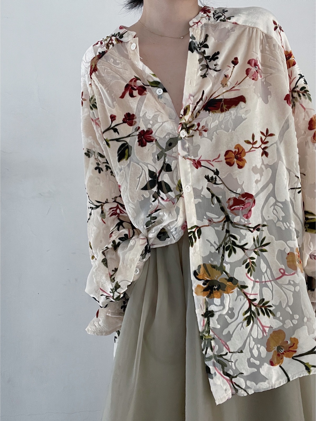 Retro floral pattern slightly see-through lantern sleeve shirt [T1654 ...