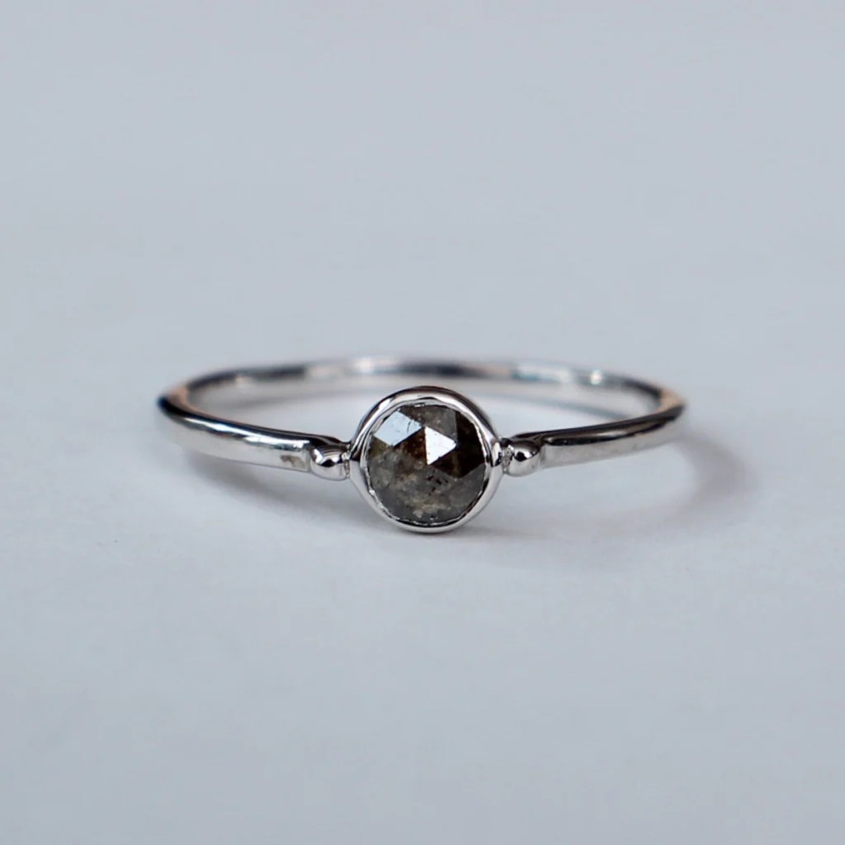 ナチュラルソルトアンドペッパーダイヤモンドRING | PADOVA JEWELRY .TOKYO