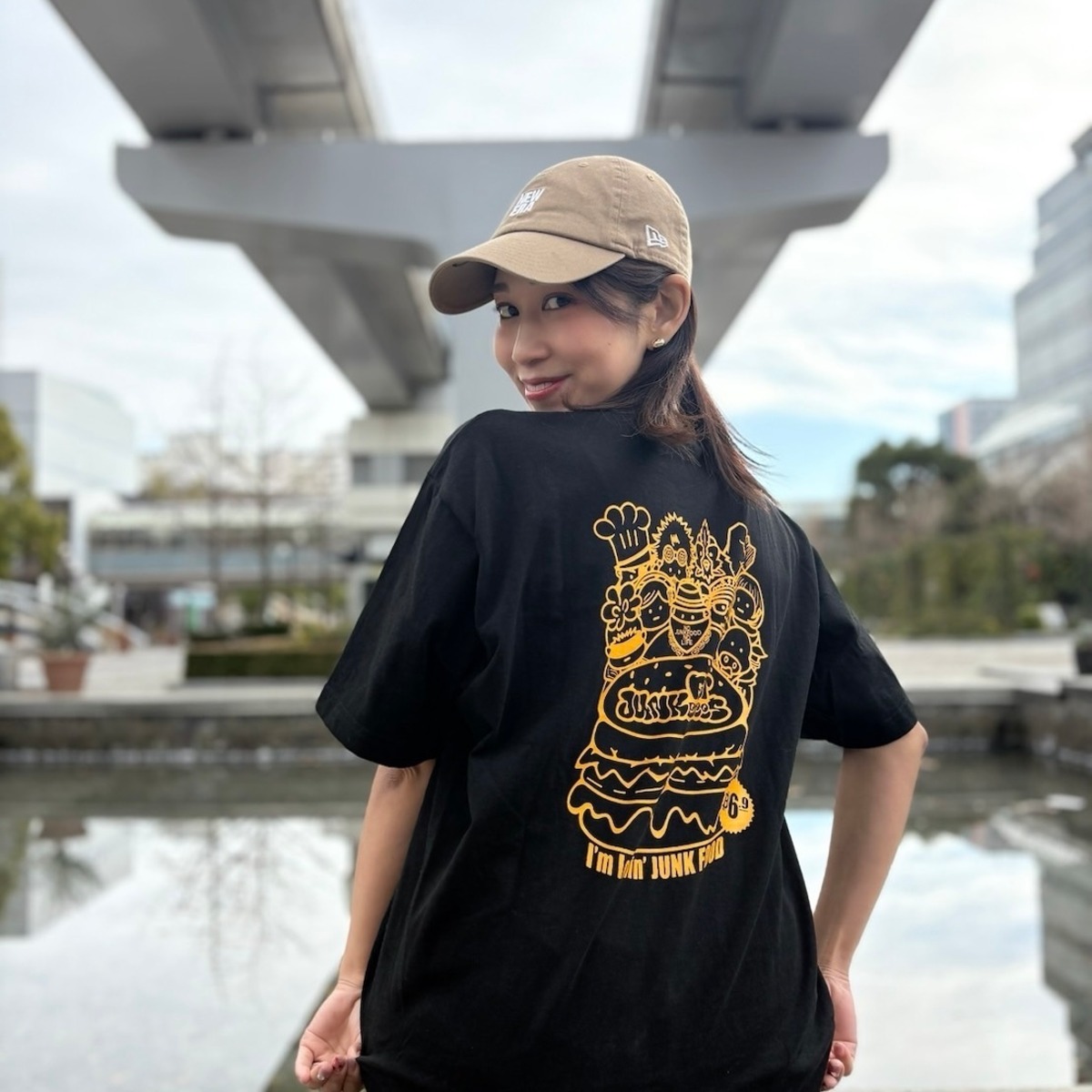 FAT JUNKeeeeS T-shirt -I'm lovin' JUNK FOOD- | Selfie Closet