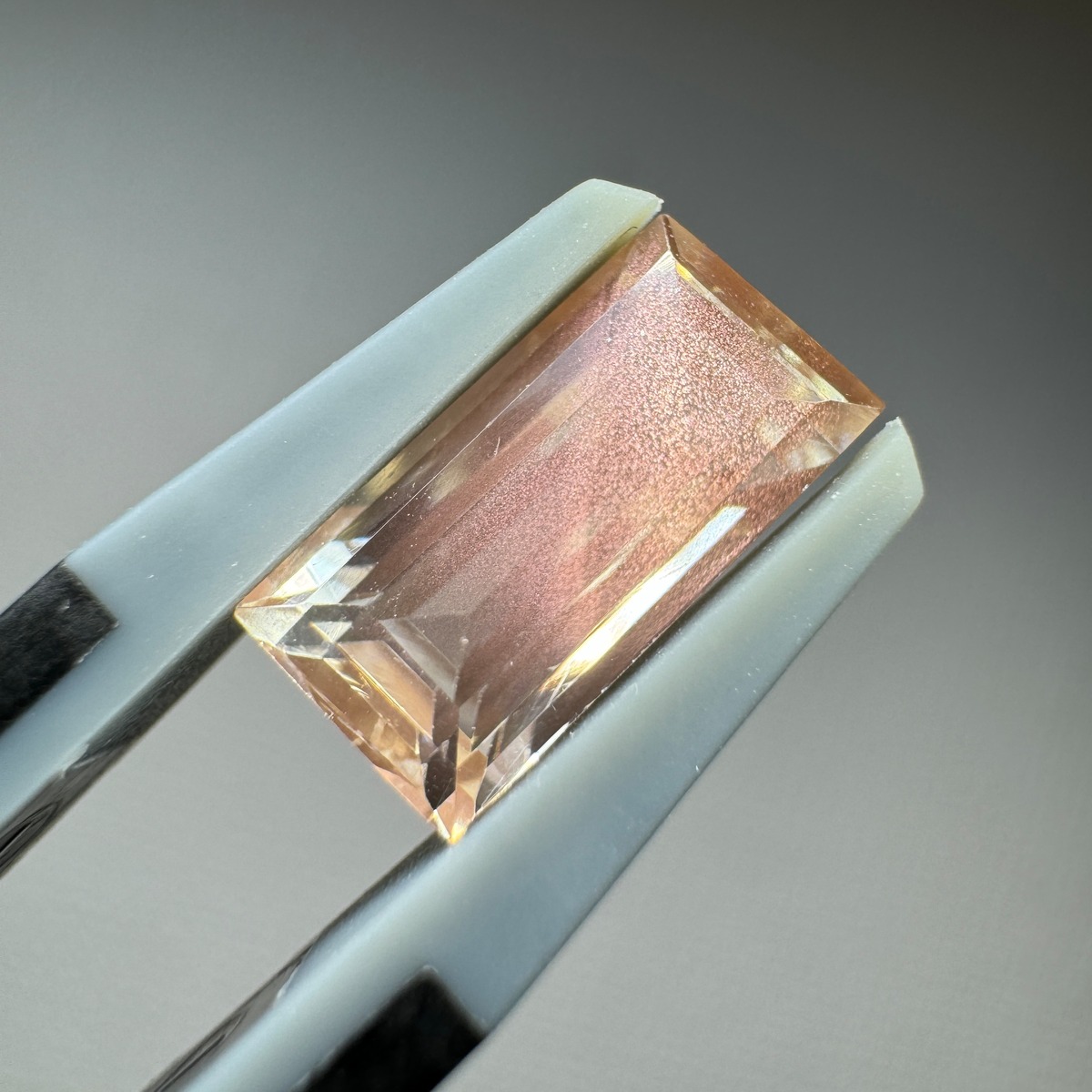 オレゴンサンストーン 〜バイカラーな輝き？ ️〜 2.07ct | GEMマニ屋