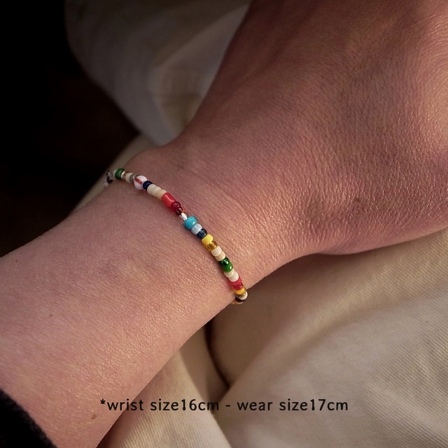 3mm WHITE HEARTS BEADS BRACELET- MULTI | ROSETTAPRAYER