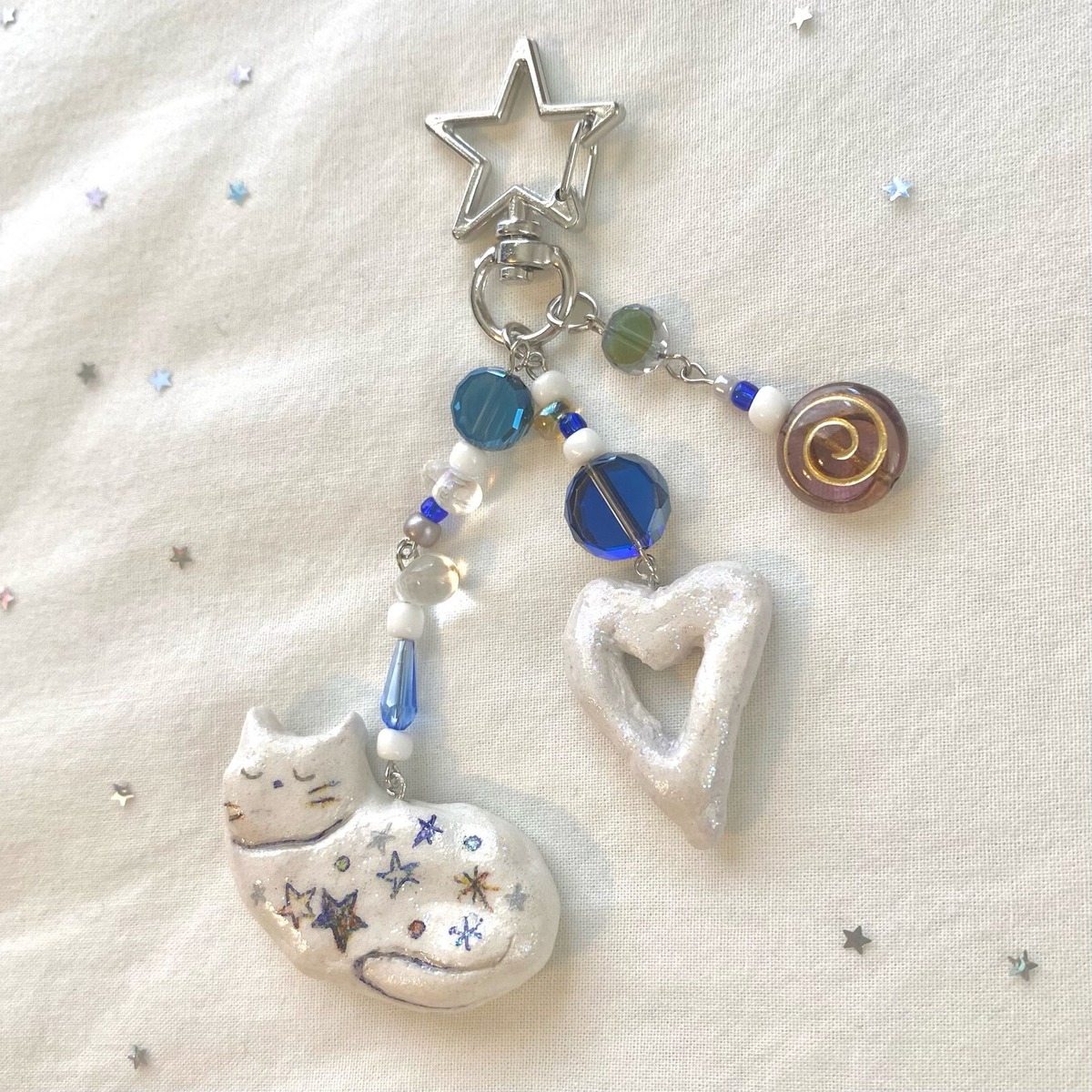 「dream world cat」easy thinking friends keychain | sumiko museum :)