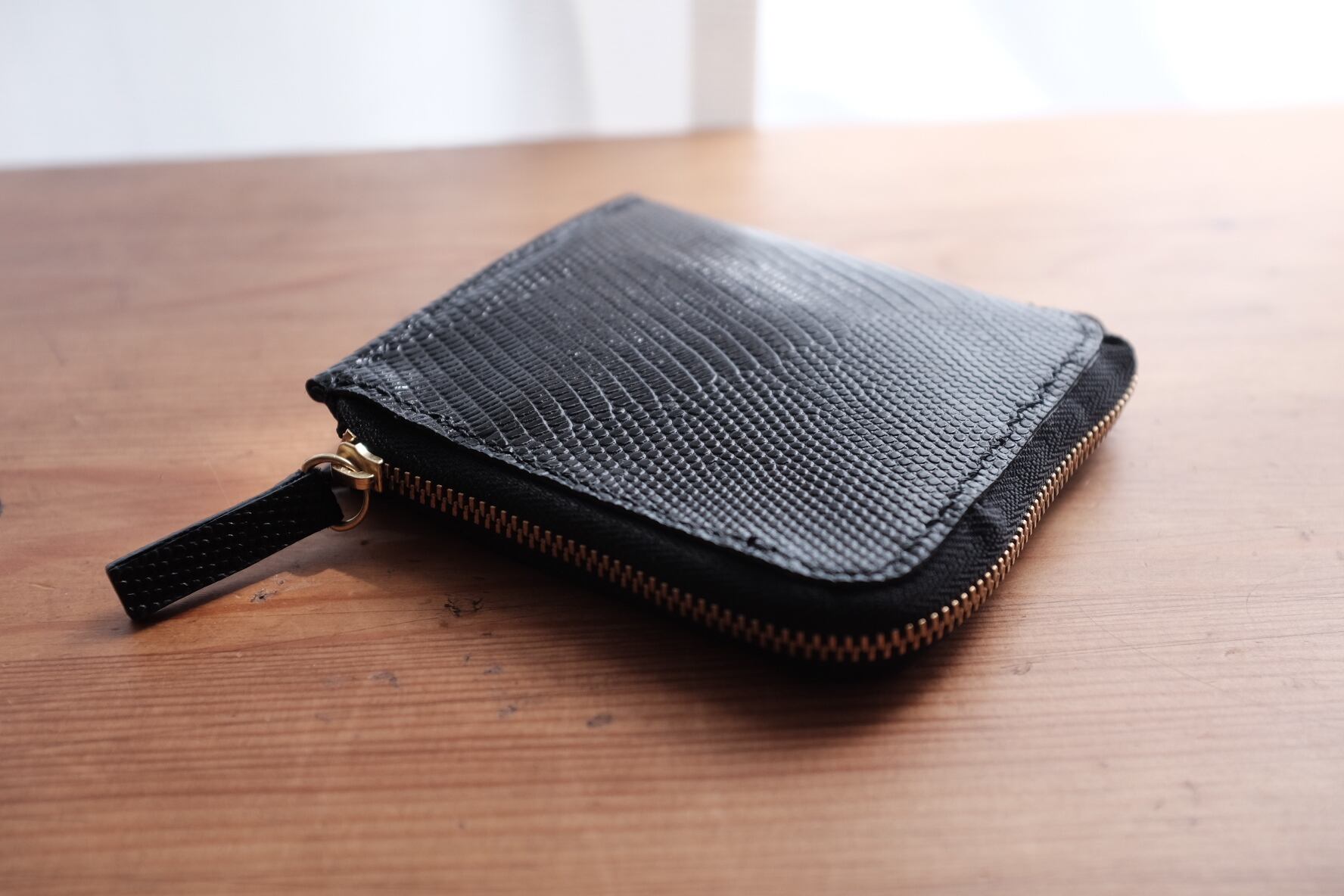 Palm size wallet 【lizard】 | socius
