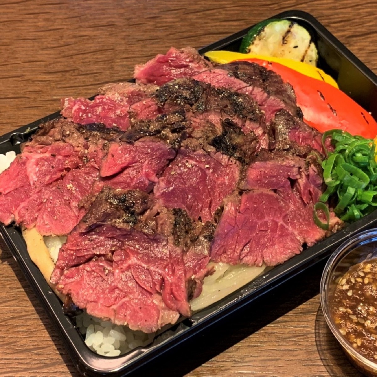 【肉2倍】牛ハラミ(肉160g）弁当焼き肉ソース Beef Harami and riice Yakiniku Sauce | CEDAR ...