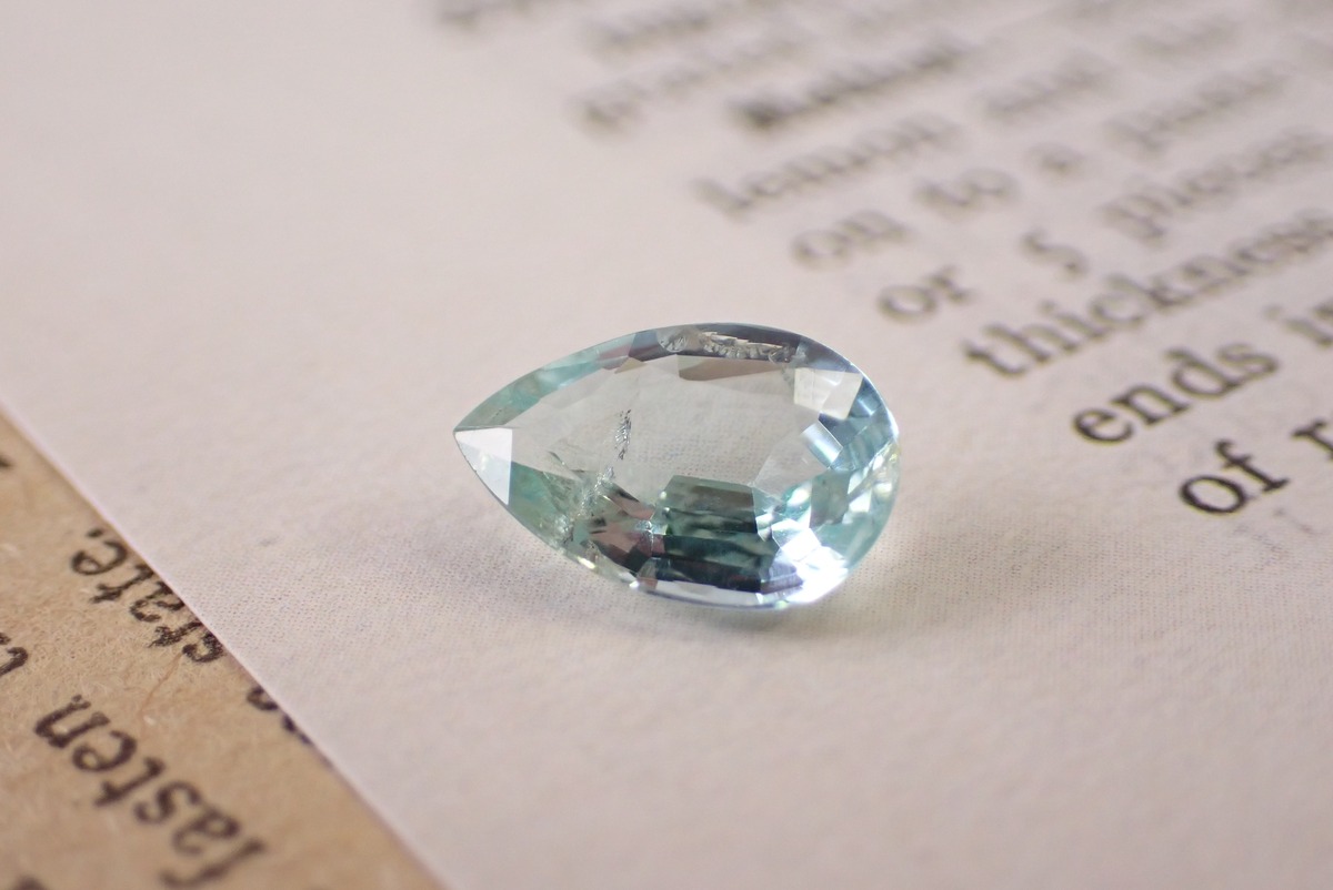 グリーンアクアマリン 1.12ct [C12-1007] | differencee(ディファレンシー)