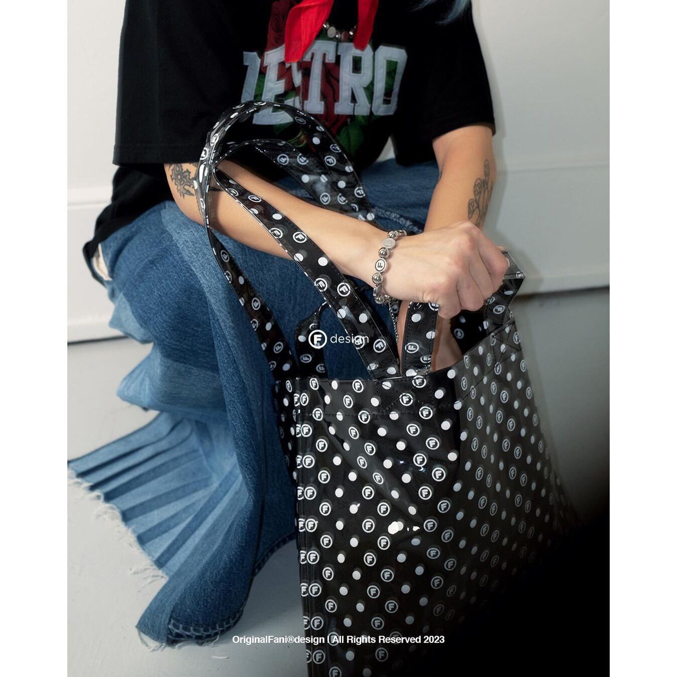 ORIGINAL FANI | PVC FAN-DANA TM TOTE BAG (BLACK) | UNEEK BASEMNT