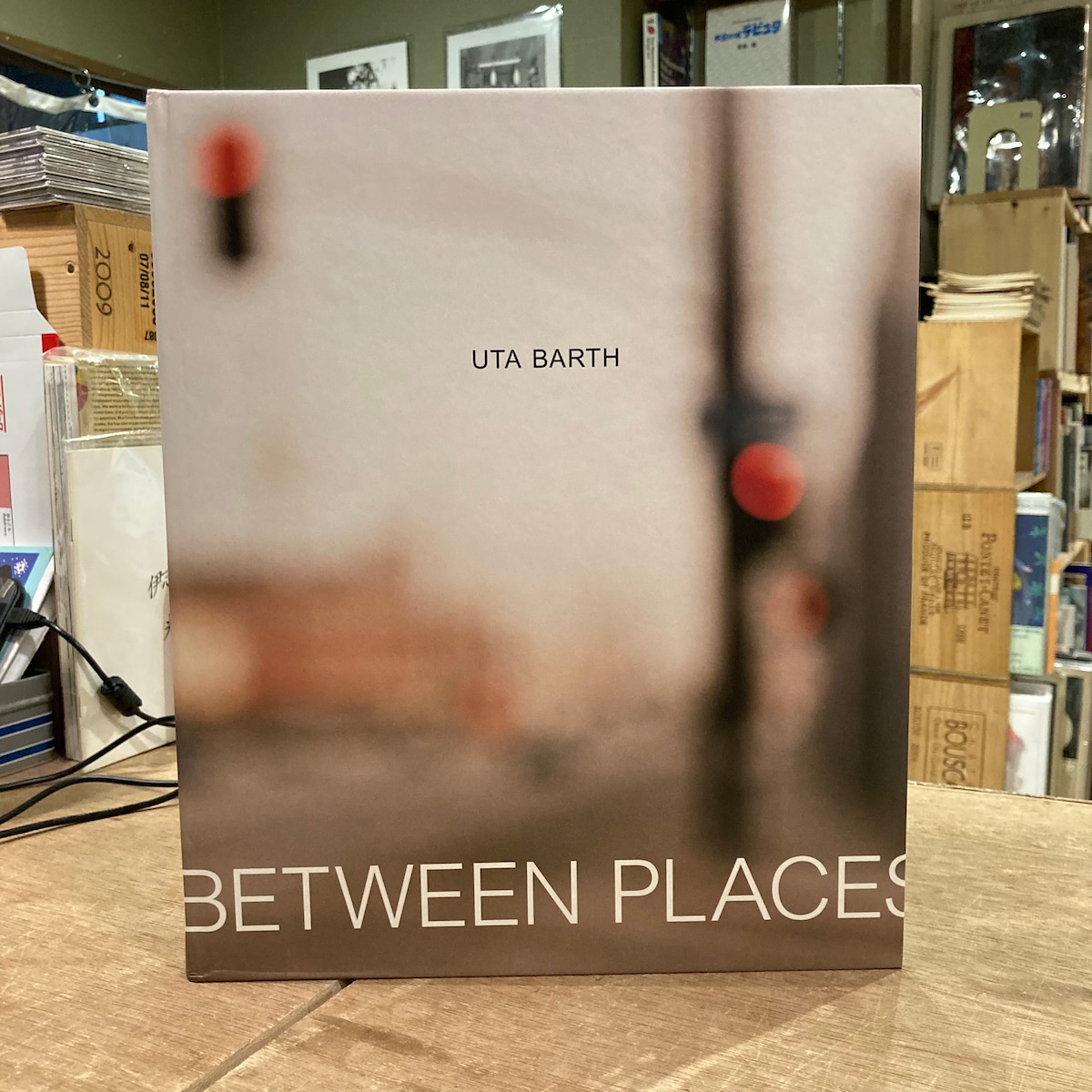 Uta Barth:In Between Places | 百年