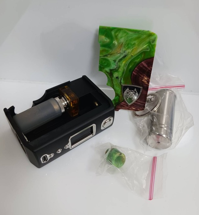 Vicious Ant - CLUB OMEGA グリーン 18650 DNA 75C | Victory Vape Online