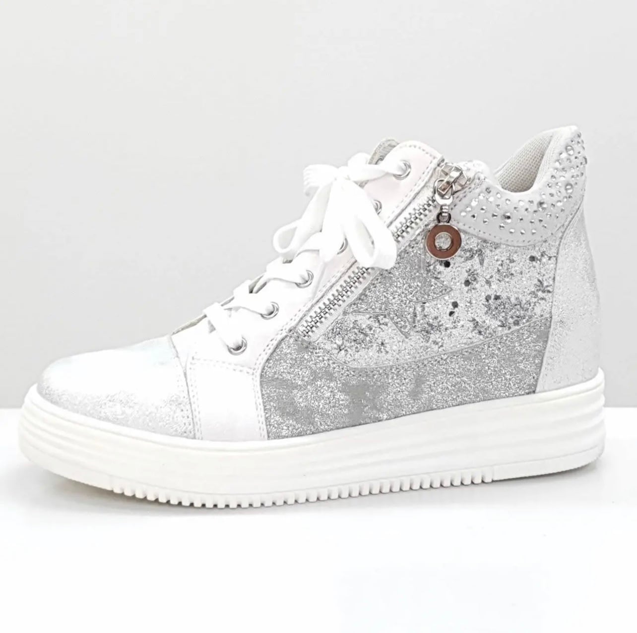 MUUM】ムーム モチーフキラキラインヒールレースアップスニーカー