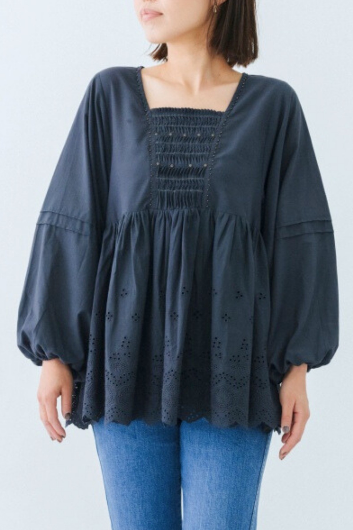 3つの袖付き・タックブラウス | yocchi