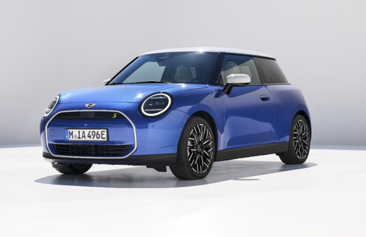 NEW MINI Cooper SE【J01】 | PAC JAPAN Car Play Box