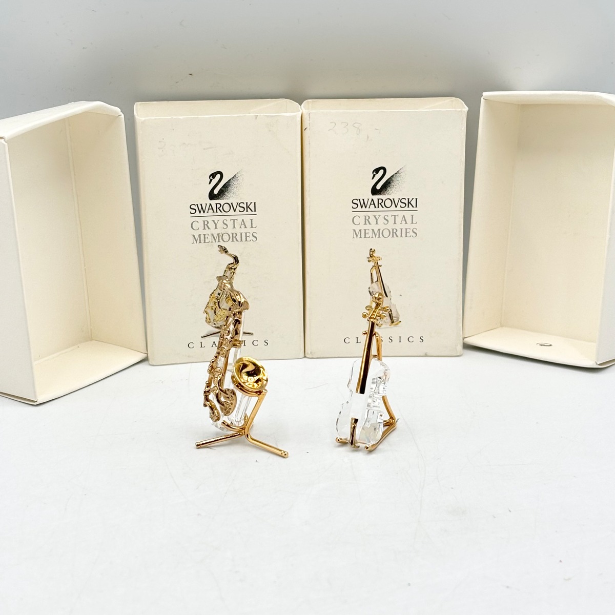 SWAROVSKI スワロフスキー 廃盤品 『サクソフォーン, ゴールドコーティング』 183285 バイオリン クリスタル メモリーズ 置物 ...