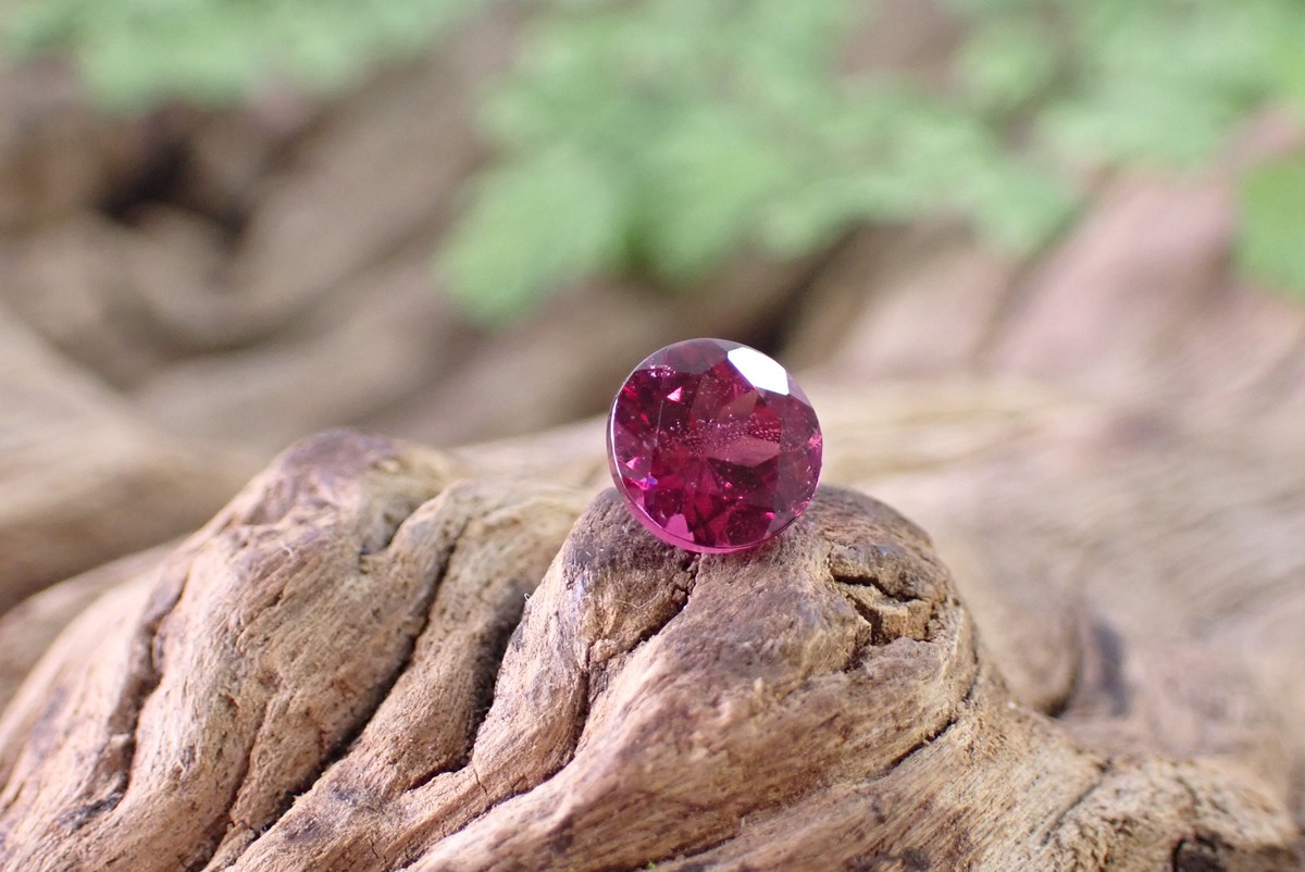 ロードライトガーネット 0.72ct [C7‐545] | differencee(ディファレンシー)