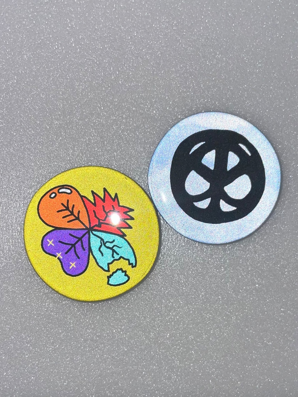 reflector badge | lens