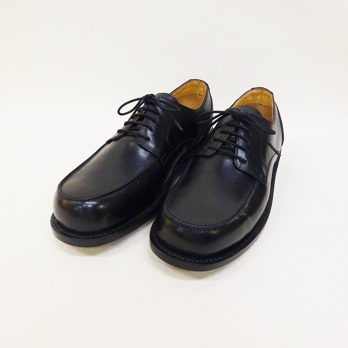 Milton Keynes/LEATHER U-TIP SHOES | LAUGHTER
