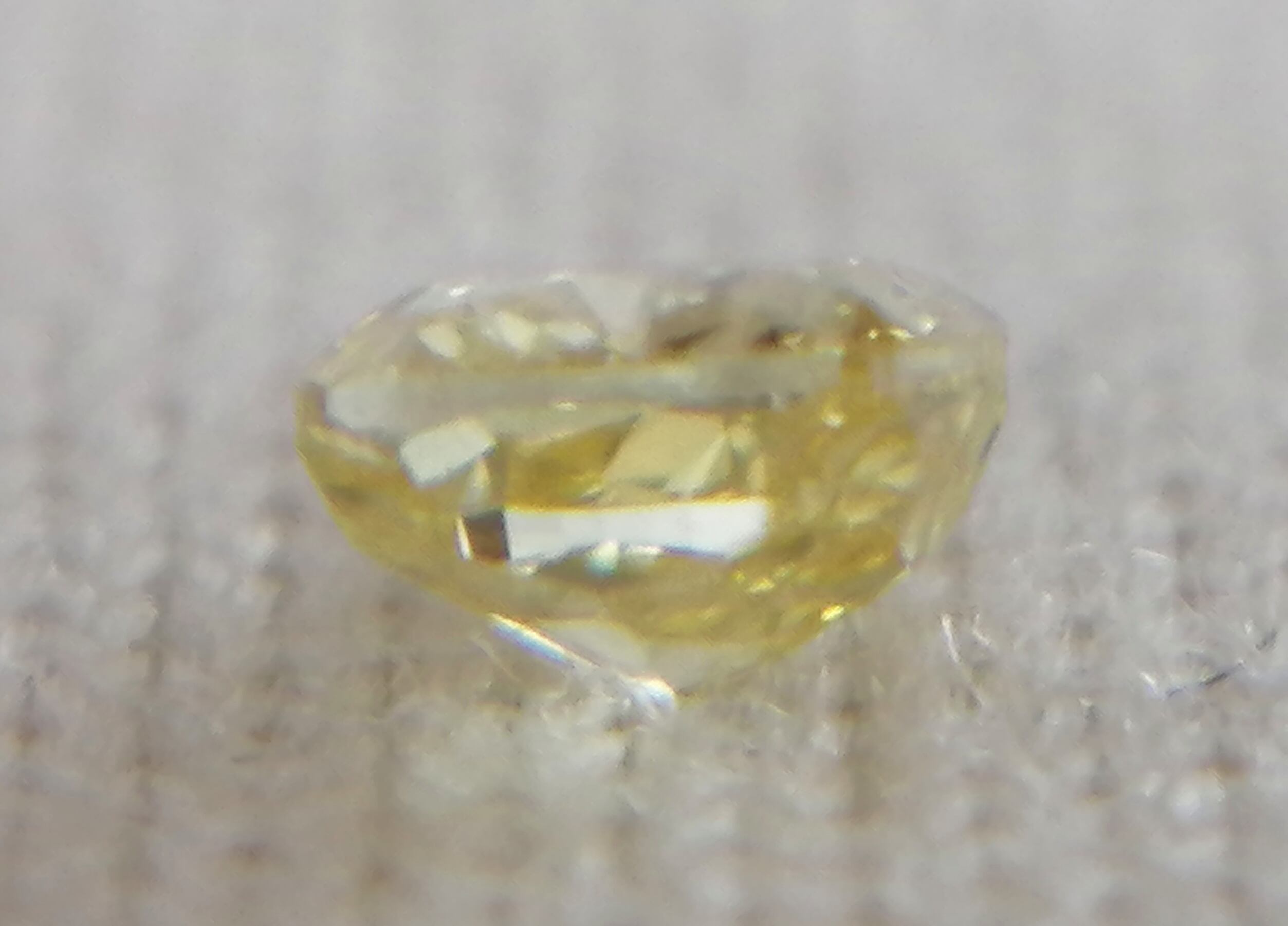 （レモンイエローカラー）イエローダイヤモンドルース 0.085ct fancy intense yellow VS2(CGL) | fancy color plus