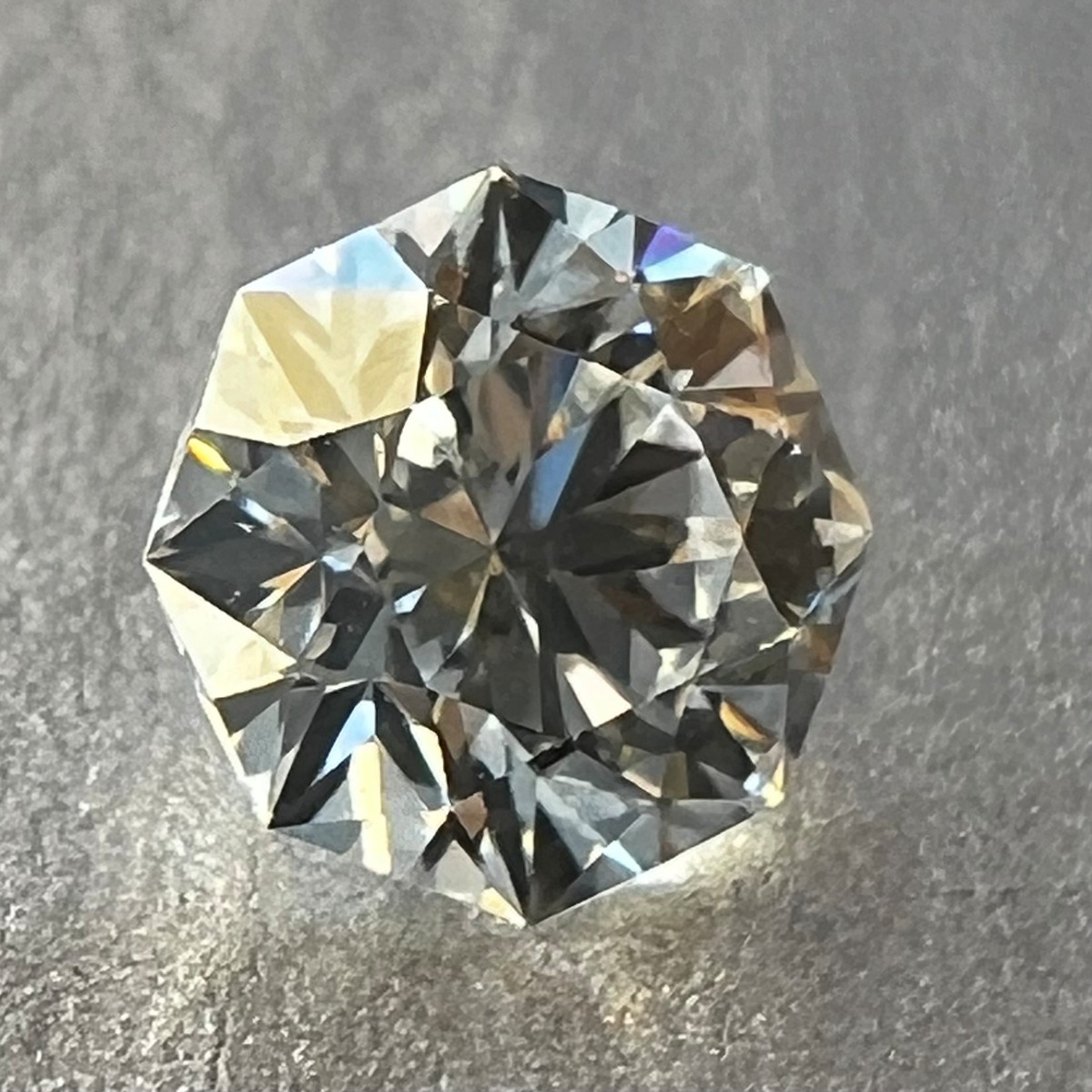 Octagon Cut Diamond 0.276ct E VS1 | Victorian Box