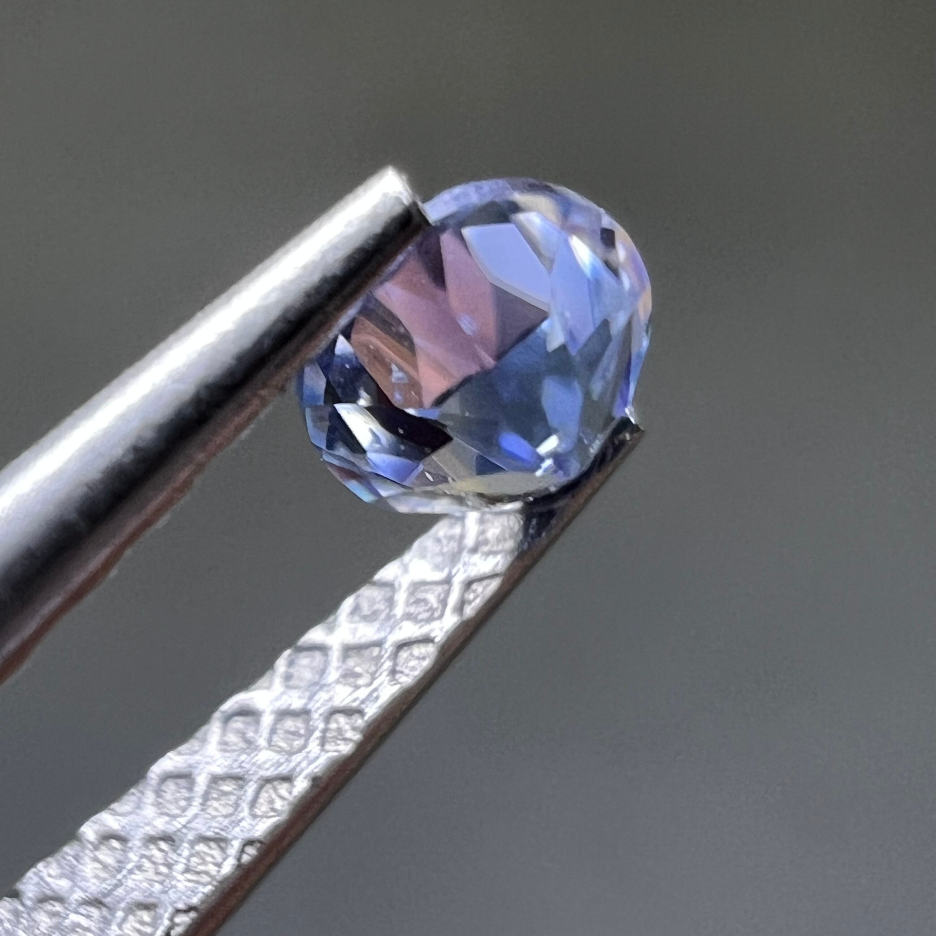 ベニトアイト 0.15ct 3.09mm ラウンドブリリアントカット ルース アイスブルー | 鈴木屋