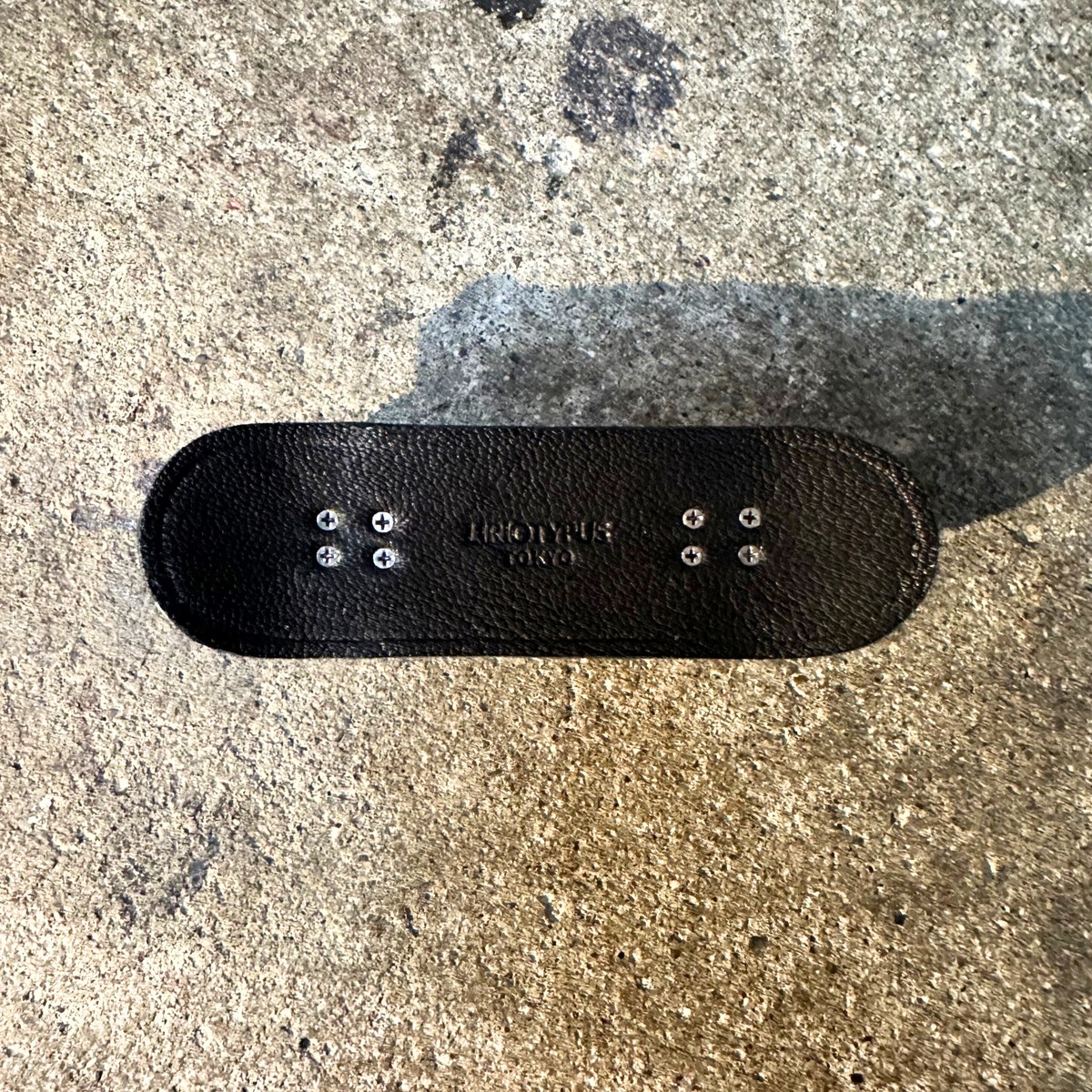FINGERBOARD black | LIRIOTYPUS
