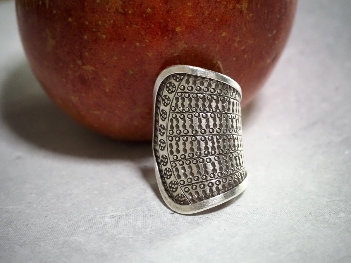 Karen silver pattern design wide ring | eha22310