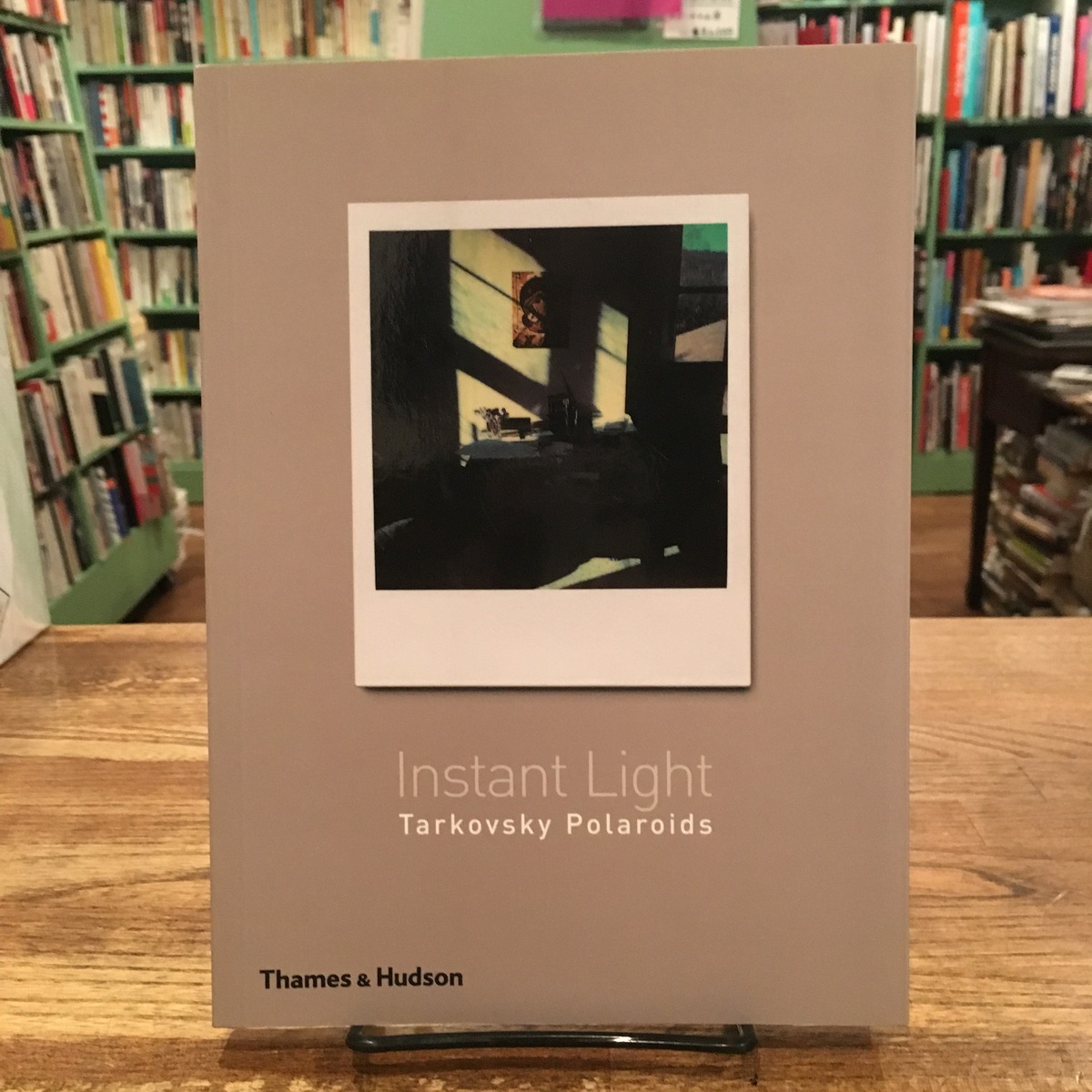 Instant Light -Tarkovsky Polaroids | 百年