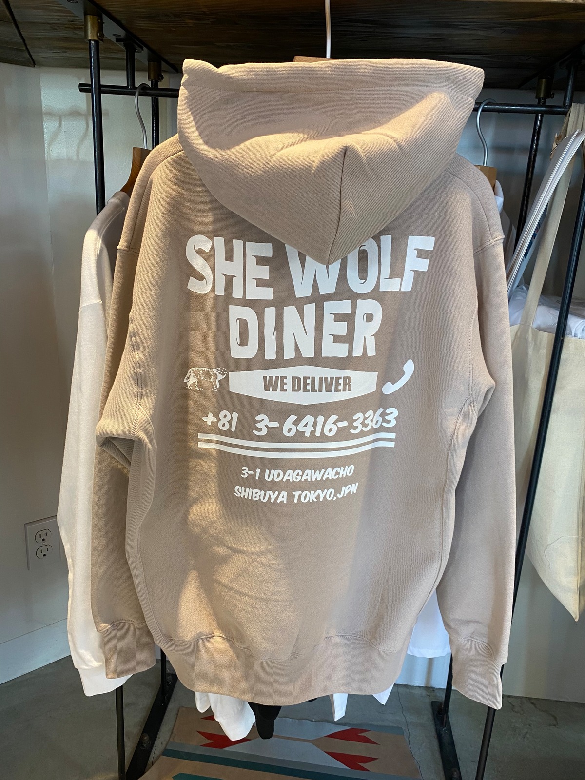 SWD ORIGINAL HOODIE (SALMON PINK/WHITE) | shewolfdiner