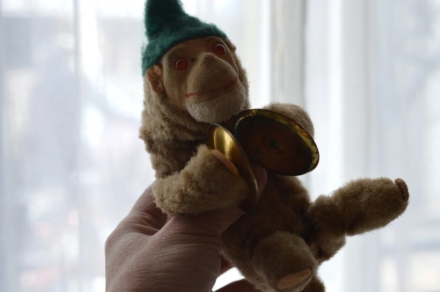 ドイツ Max Carl Original社のシンバルを叩くおさるのおもちゃ or0500 | Tsubame Märkt