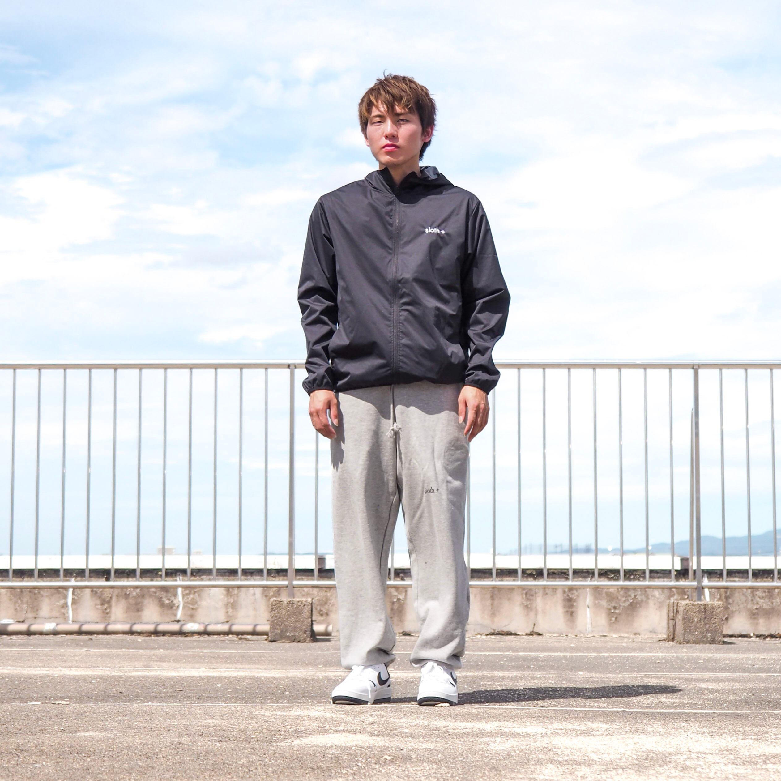 【ウィンドブレーカー フルジップ sloth+】 パーカー レディース メンズ ワンポイント ユニセックス おしゃれ ブラック 黒 | sloth+