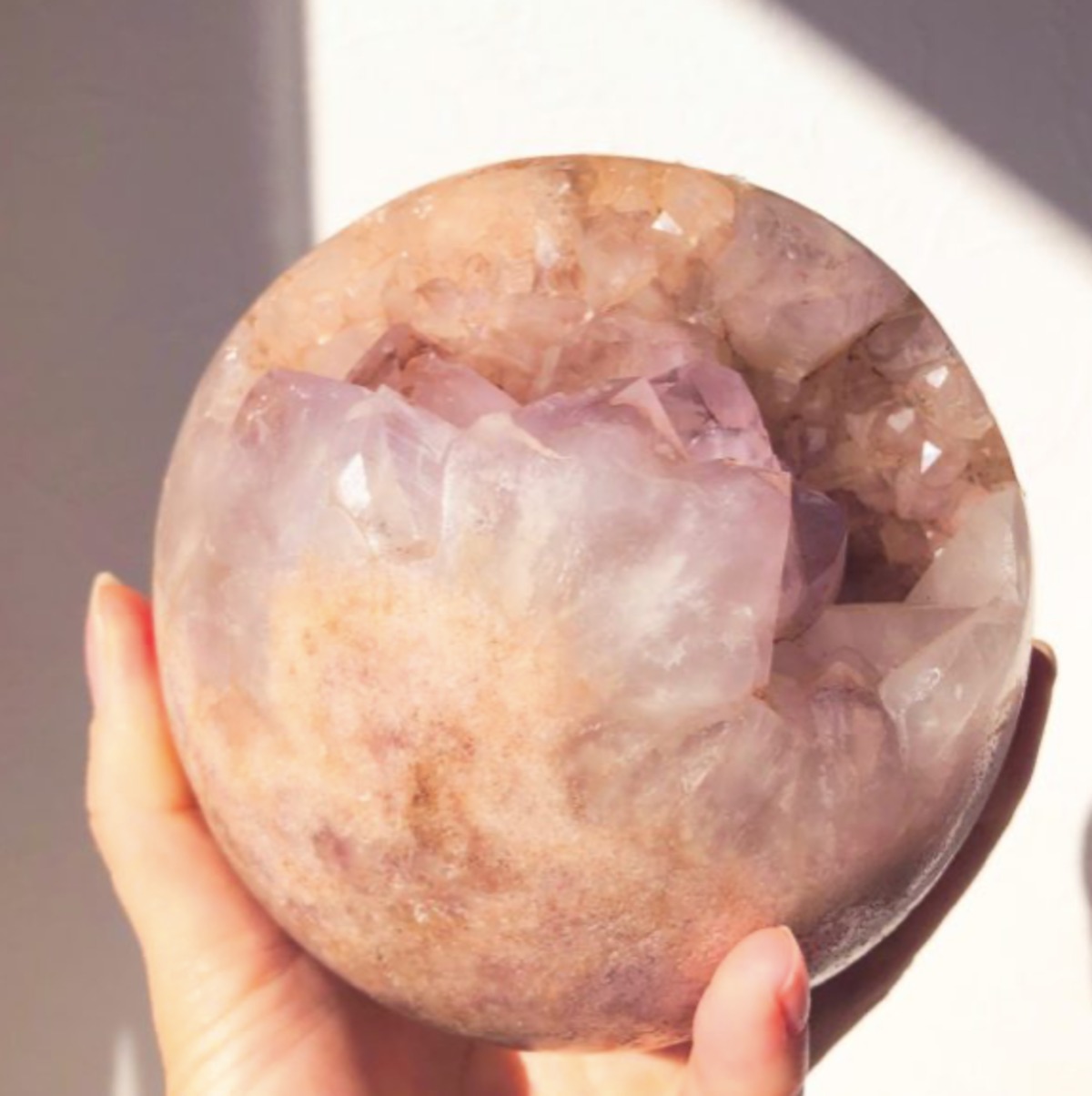 キラキラ淡色 ピンク アメジスト 特大スフィアA 11cm | スピリチャルショップ Amrita Crystal