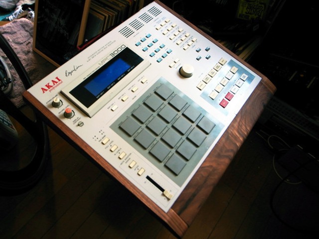 【受注生産】MPC3000 wood side panel set (walnut) | ghostinmpc online store