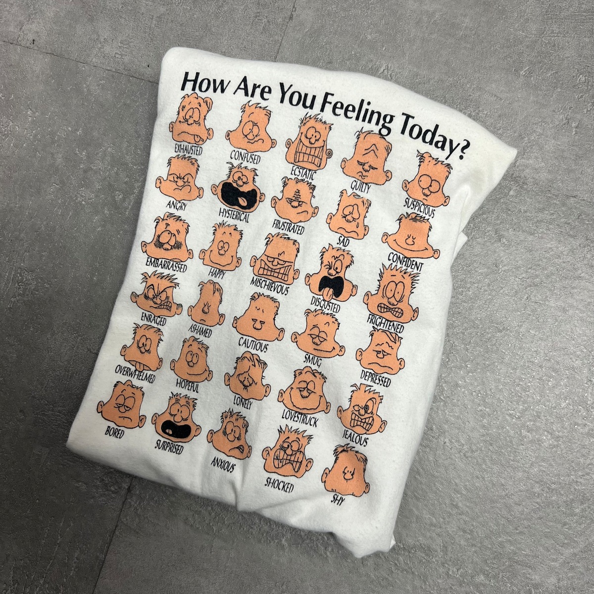 00'sグッドプリントTシャツ古着y2kアートデザインヴィンテージ | COMESEE