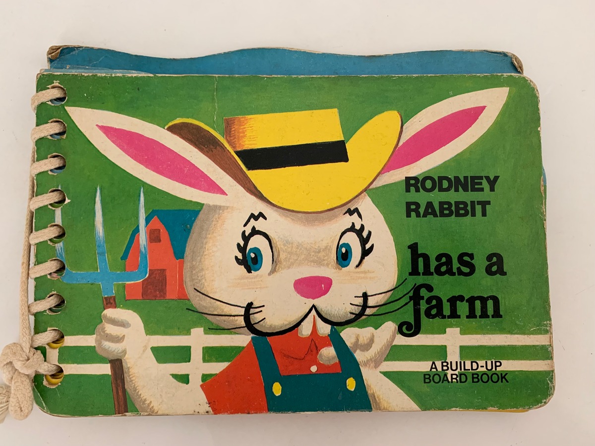 RODNEY RABBIT has a farm | Desert Books