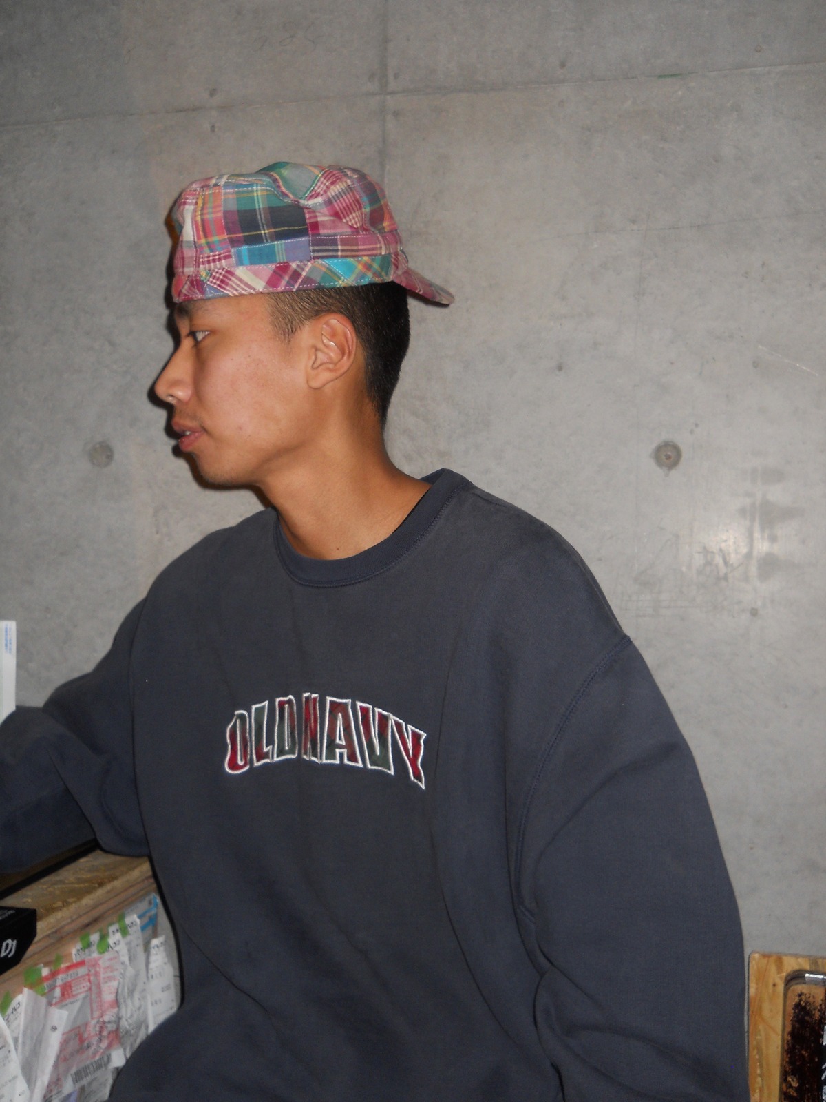 2000s OLD NAVY "check logo sweat" | BenJamin_shop