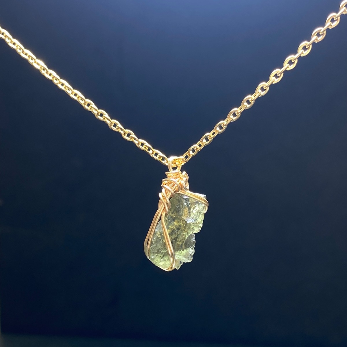 モルダバイト Moldavite 25012425 | 【隕石屋】METEOS（メテオス）