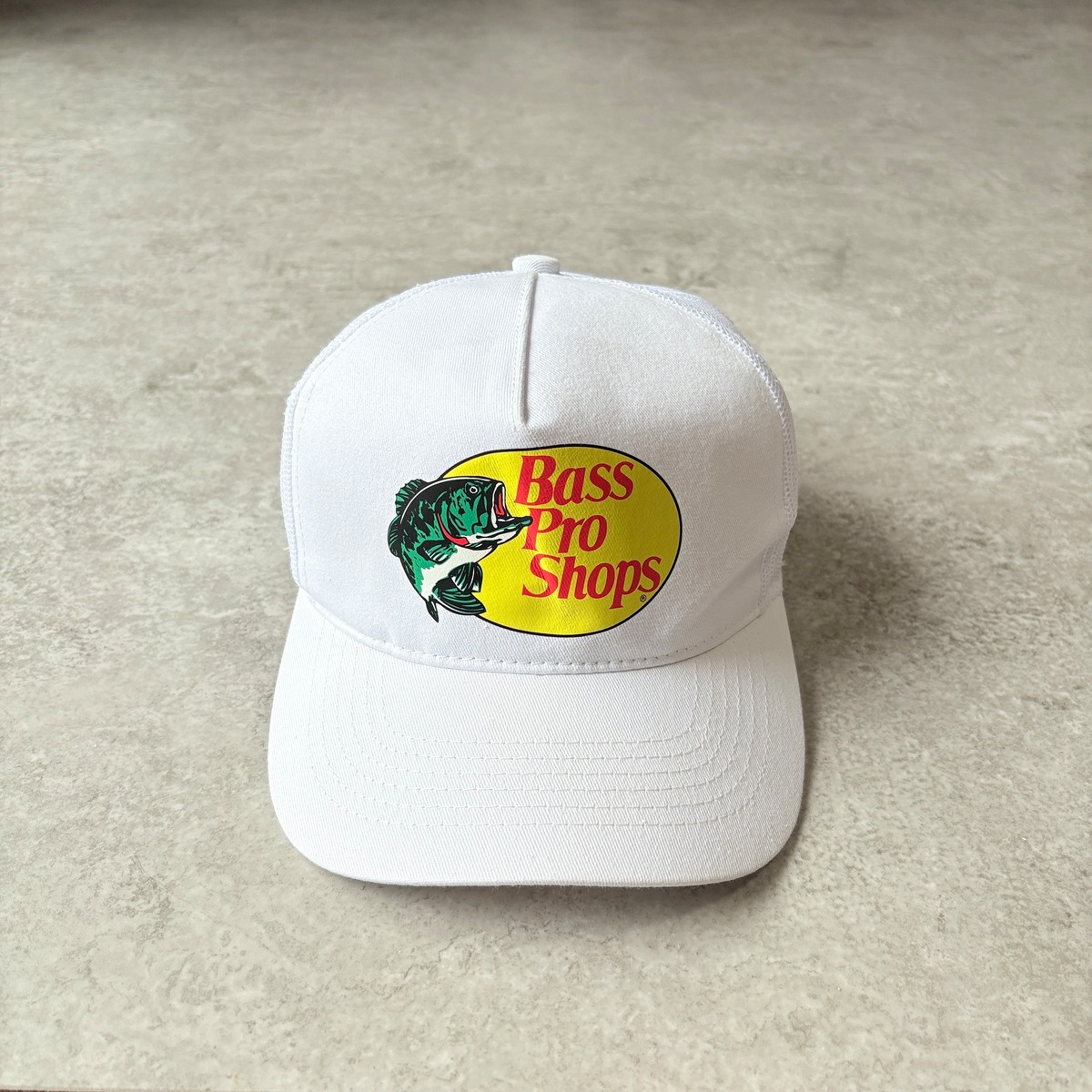 Bass Pro Shops Tracker Cap 【 white 】 | Que Pacho