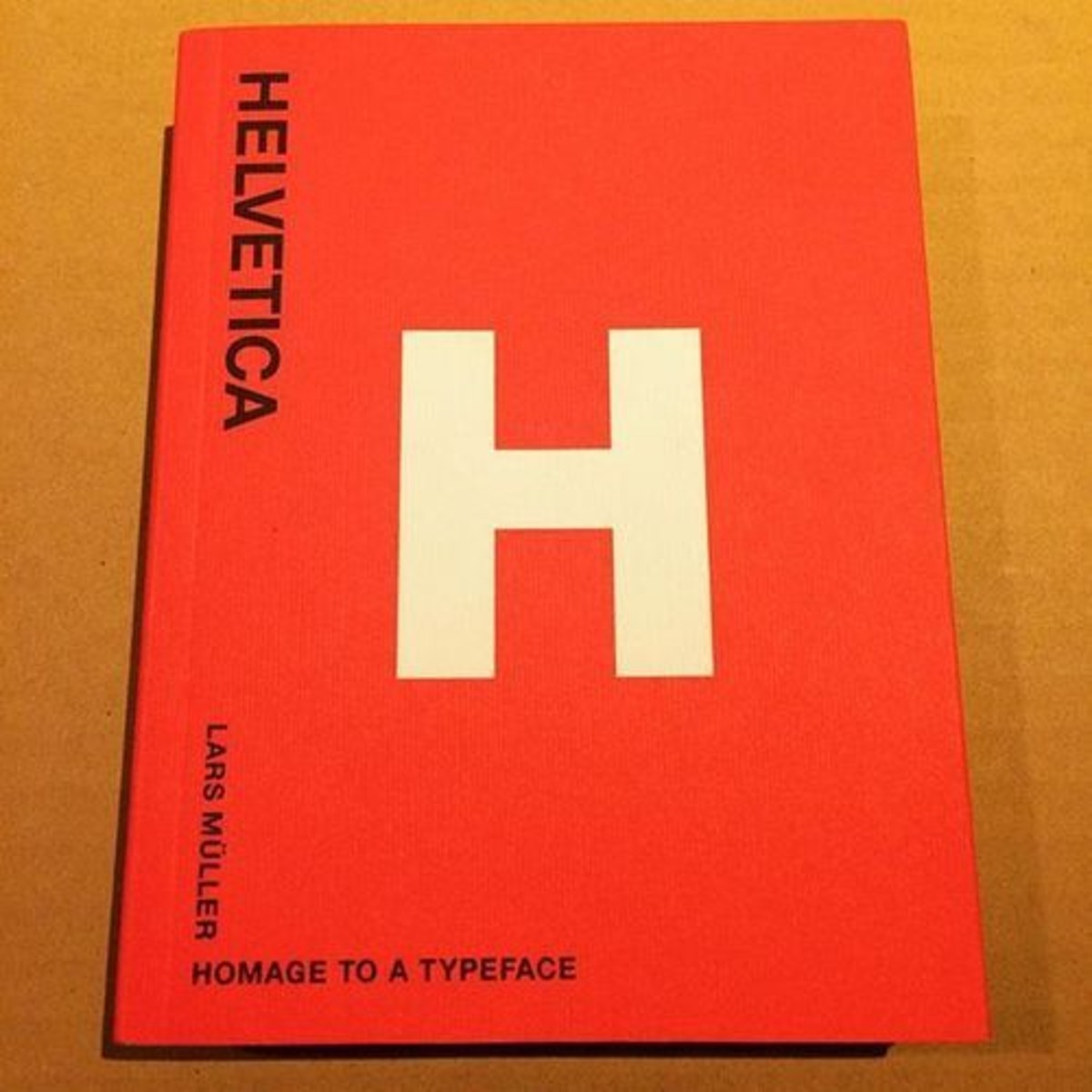 デザインの本「Helvetica: Homage to a Typeface」 | 古本トロニカ 通販オンラインショップ | 美術書・リトル ...