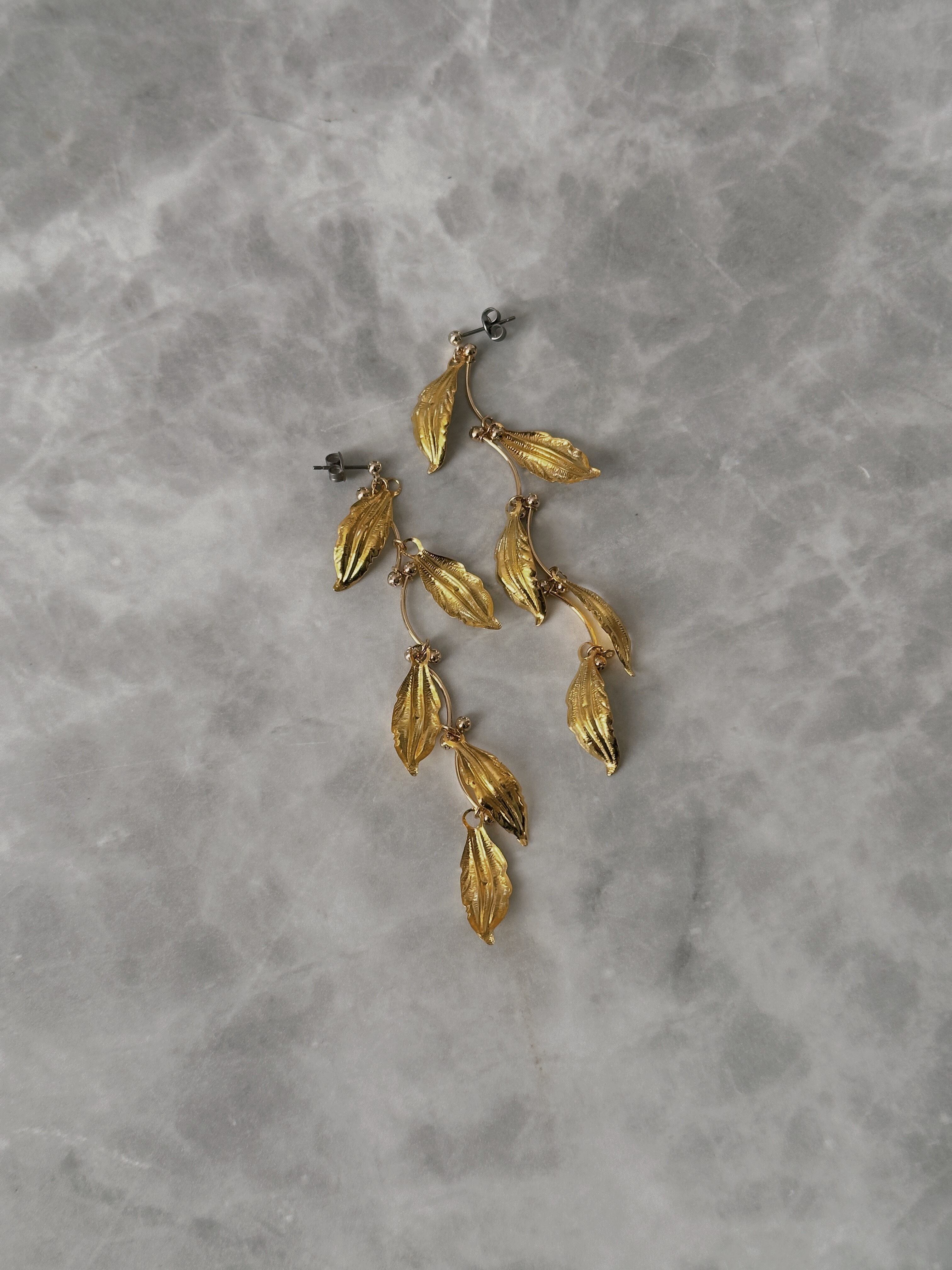 gold leaf lane pierce(earring) | sassy.