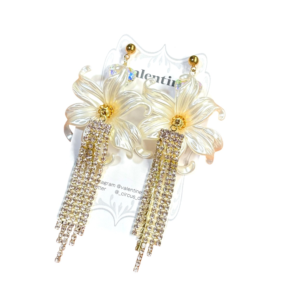 White Lilly pierce | valentine