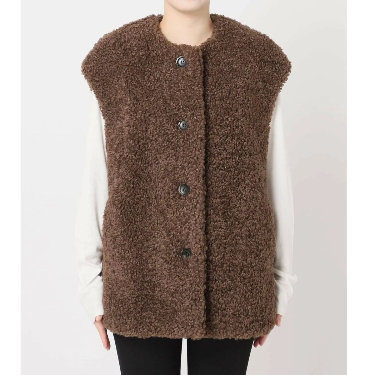 Fluffy single-breasted vest(SN170) | SOÉNA