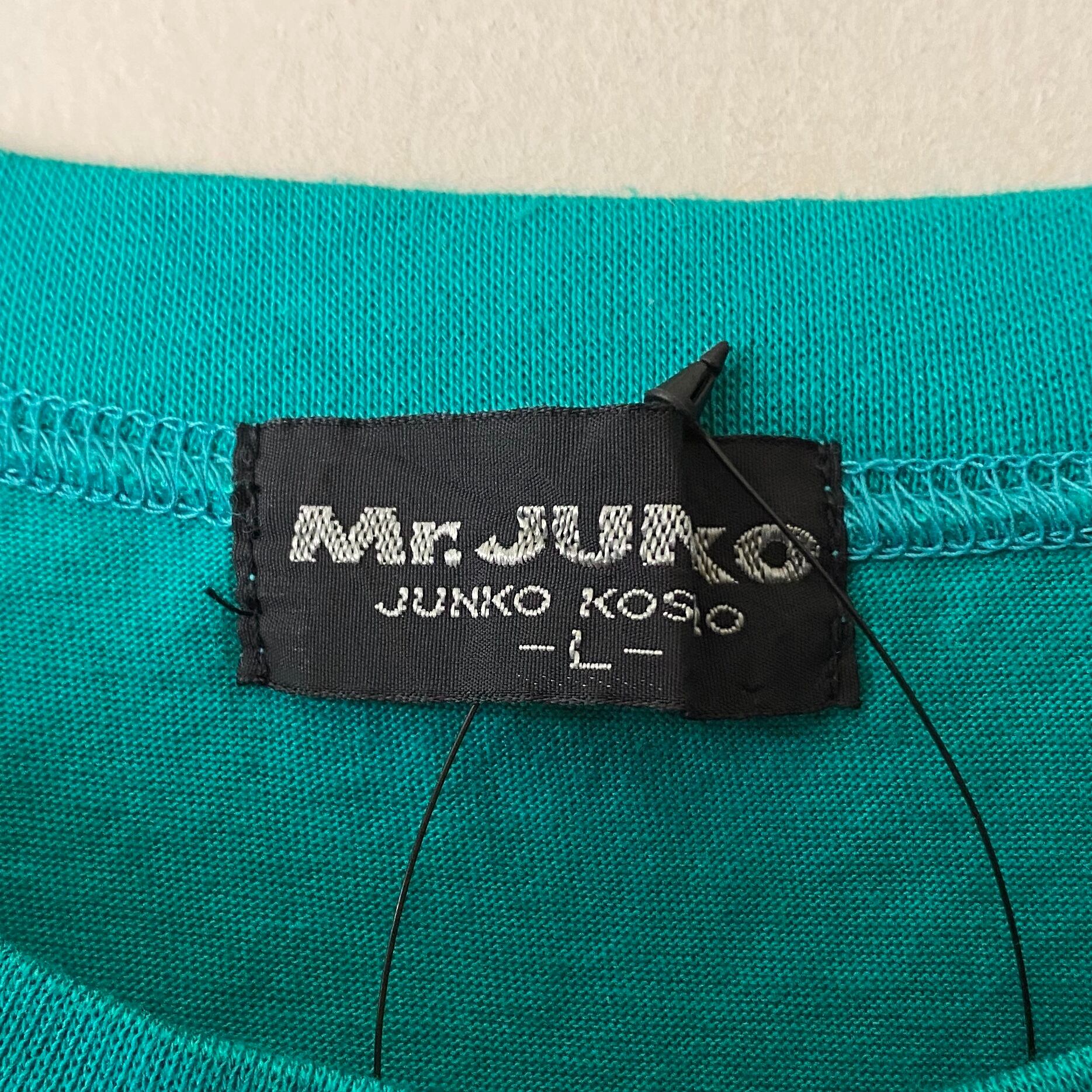 MR.JUNKO logo print tee | NOIR ONLINE