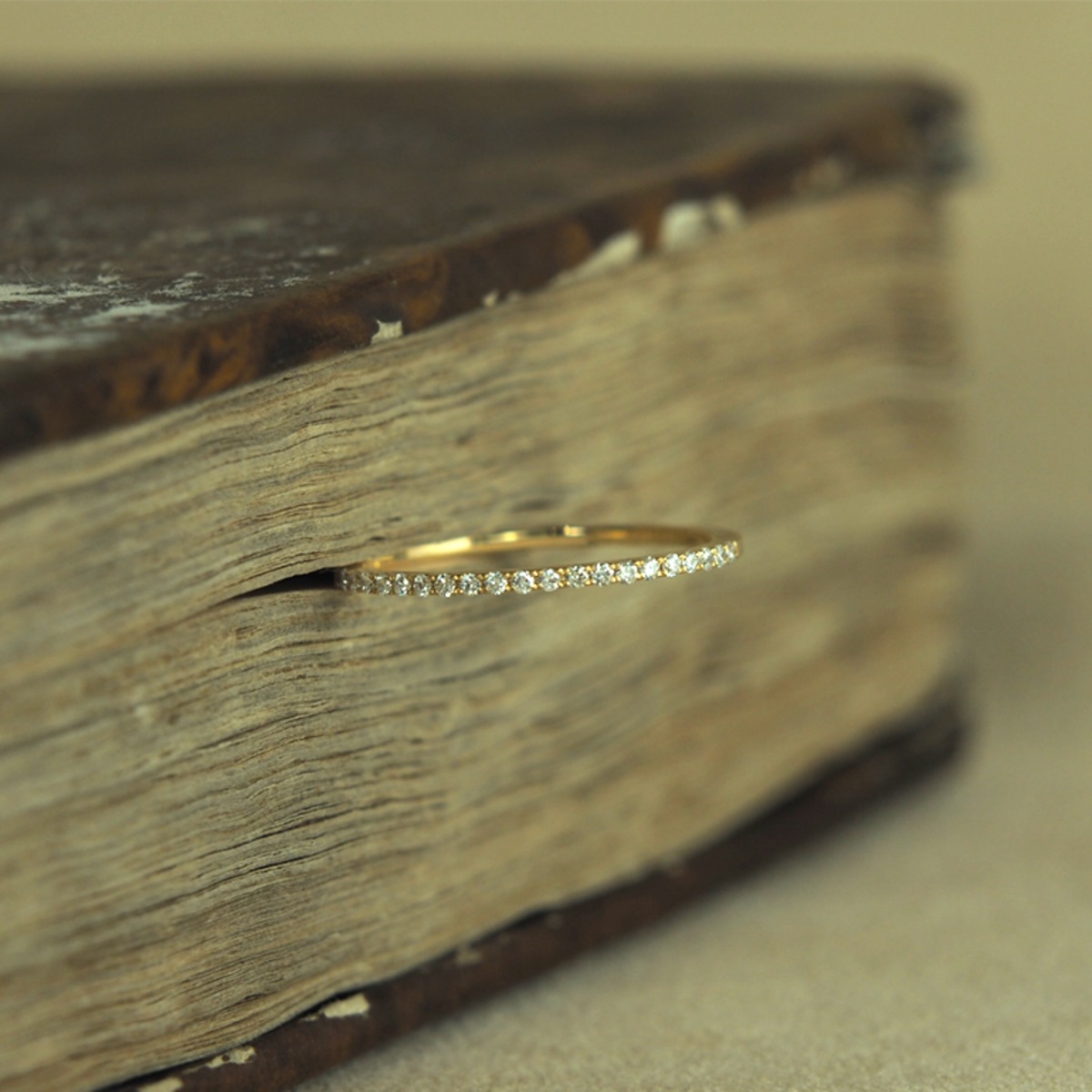 diamond eternity ring | chariscr8